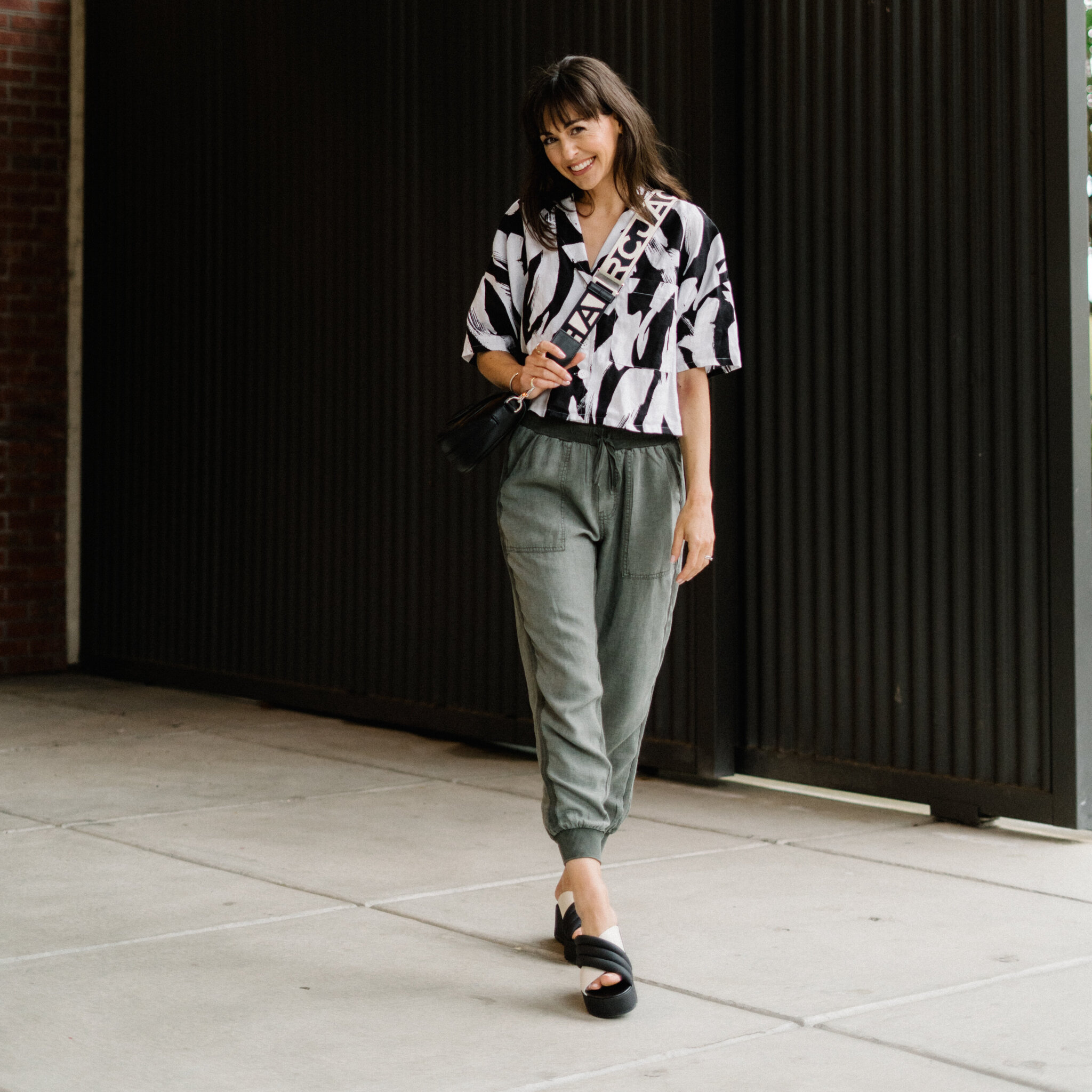 How to Wear Joggers Fashionably This Summer - Closet Choreography